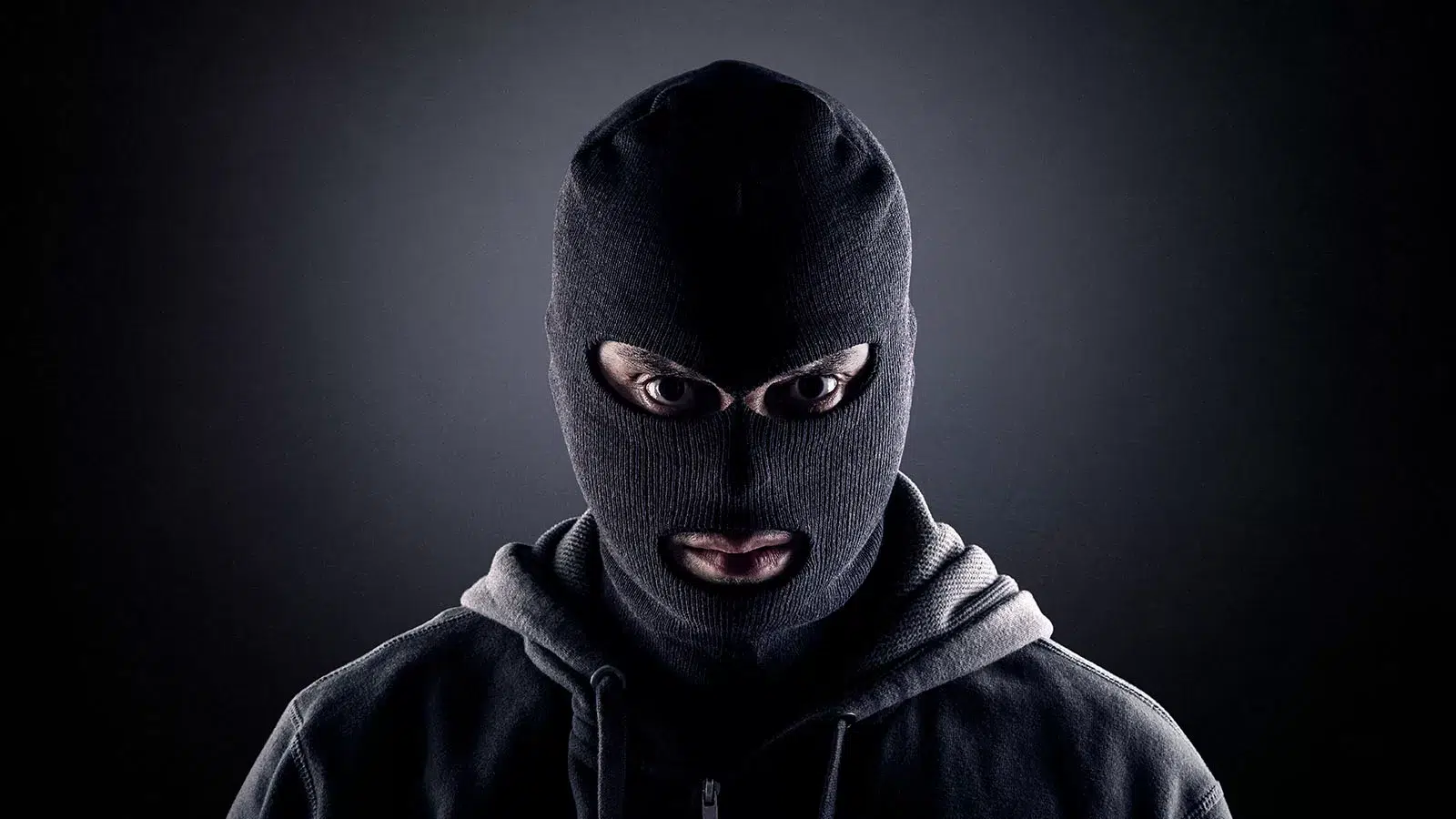 Don't Get Scammed: 11 Frauds Sweeping The U.S. Today - Millionaire Habits